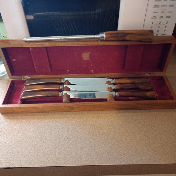 Gerber/Burns Manufacturing | Kitchen | Vintage Bakelite Handled Steak ...